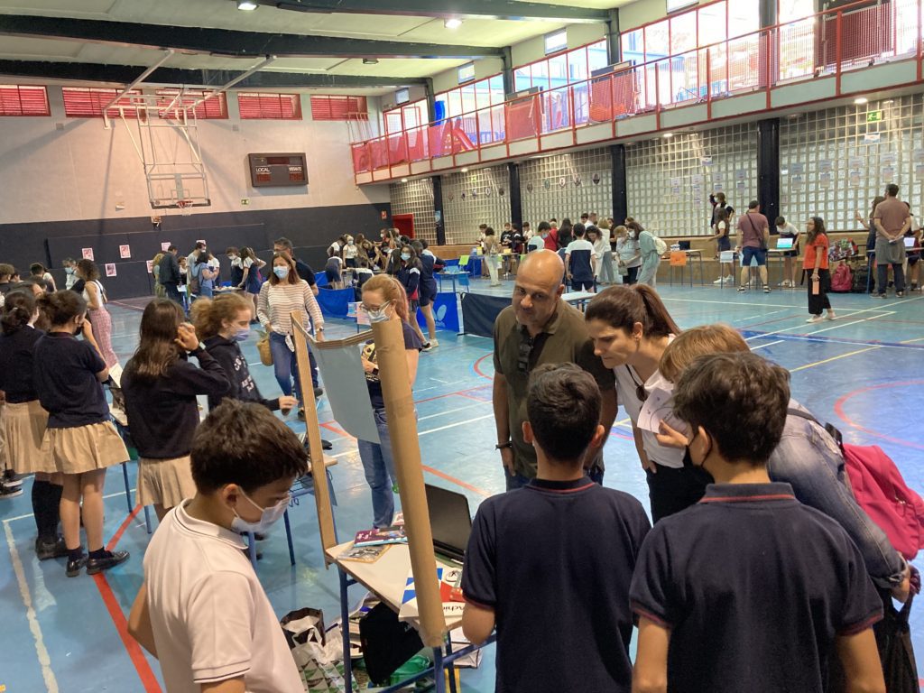 Proyectos Comunitarios de 1º y 2º de ESO: el servicio como acción en la ...